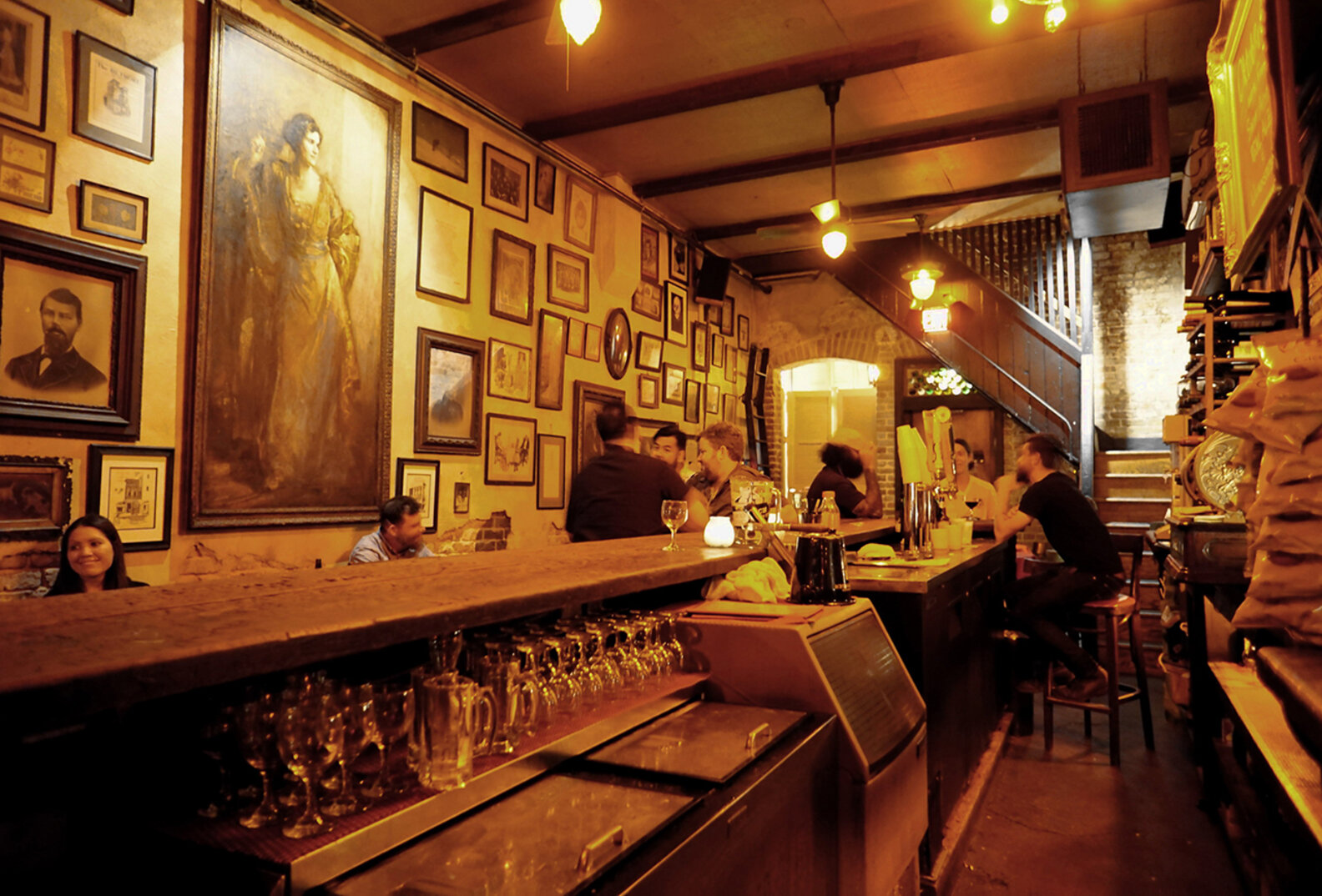 Most Fun Bars in Texas - Thrillist