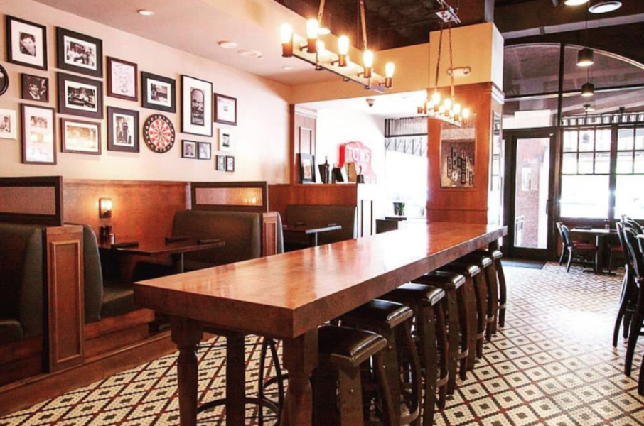 Tom's Tavern & 1929 Grill: A Bar in Phoenix, AZ - Thrillist