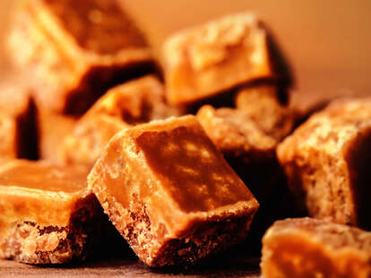 Butterscotch Syrup Recipe for the Ultimate Butterbeer - Thrillist