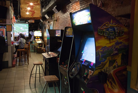 Best Bars With Games in Washington, DC - Thrillist