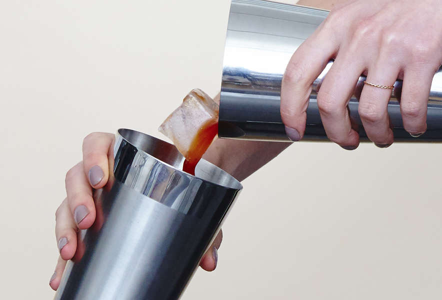 Bartending Tips: How to Roll a Drink - Thrillist