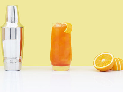 Garibaldi Recipe: How to Make a Garibaldi Drink - Thrillist