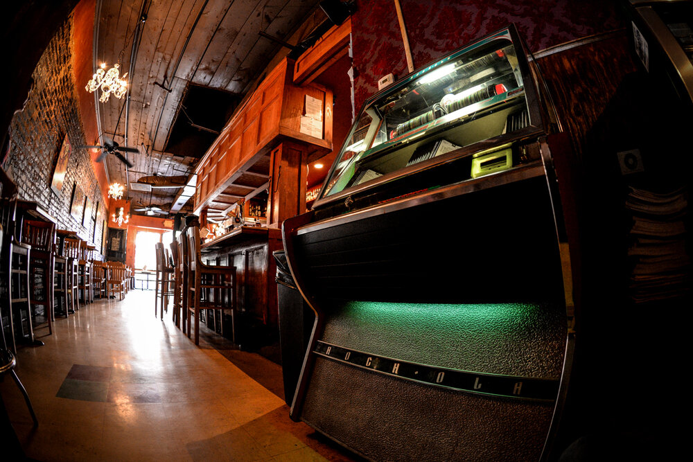 The Best Dive Bar in Each of America’s Biggest Party Cities - Thrillist