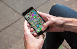 Smartphone Touch Screen Germs Reveal Your Bad Habits & Lifestyle ...