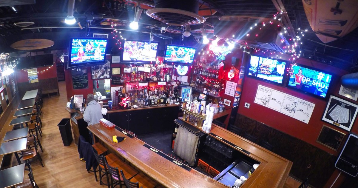 William Penn Tavern: Bar.