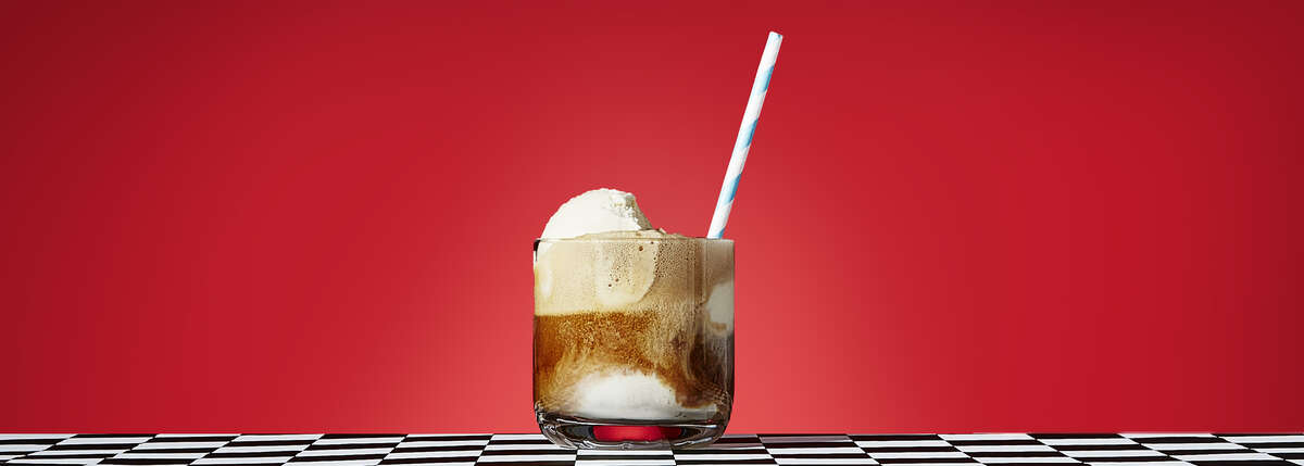 How to Make the Ultimate Alcoholic Root Beer Float Recipe - Thrillist