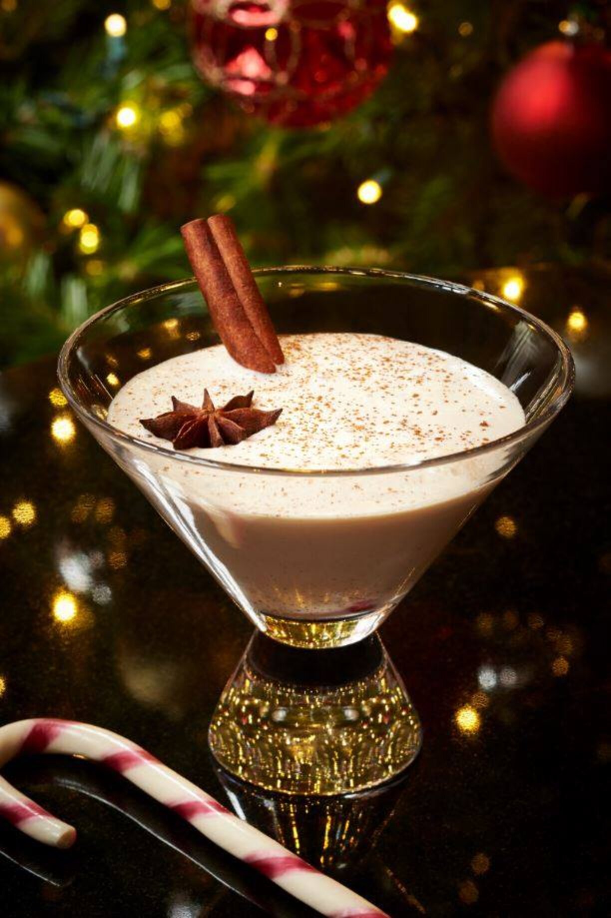 Best Holiday-Themed Bars in Atlanta to Drink at This Season - Thrillist