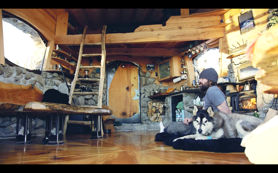 Mike Basich's Tiny Home Showcased in 360 Video - Thrillist