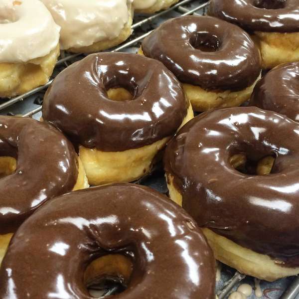 VG Donut & Bakery: A Cardiff-by-the-Sea, CA Restaurant - Thrillist