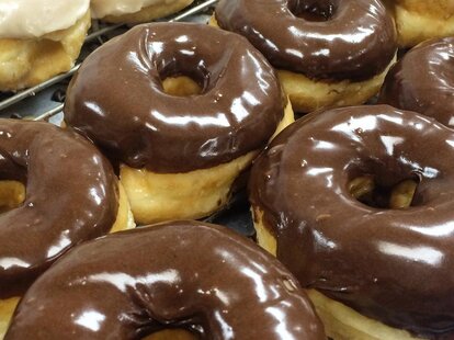 VG Donut & Bakery: A Cardiff-by-the-Sea, CA Restaurant - Thrillist