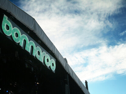 Bonnaroo 2017 Lineup: RHCP, U2, Lorde, Chance the Rapper & More - Thrillist