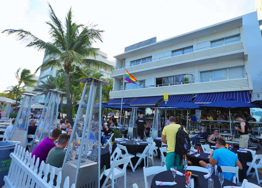 Palace Bar & Restaurant: A Bar in Miami Beach, FL - Thrillist