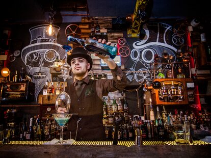 Insane Bar Themes: 13 Best Themed Bars in the World - Thrillist