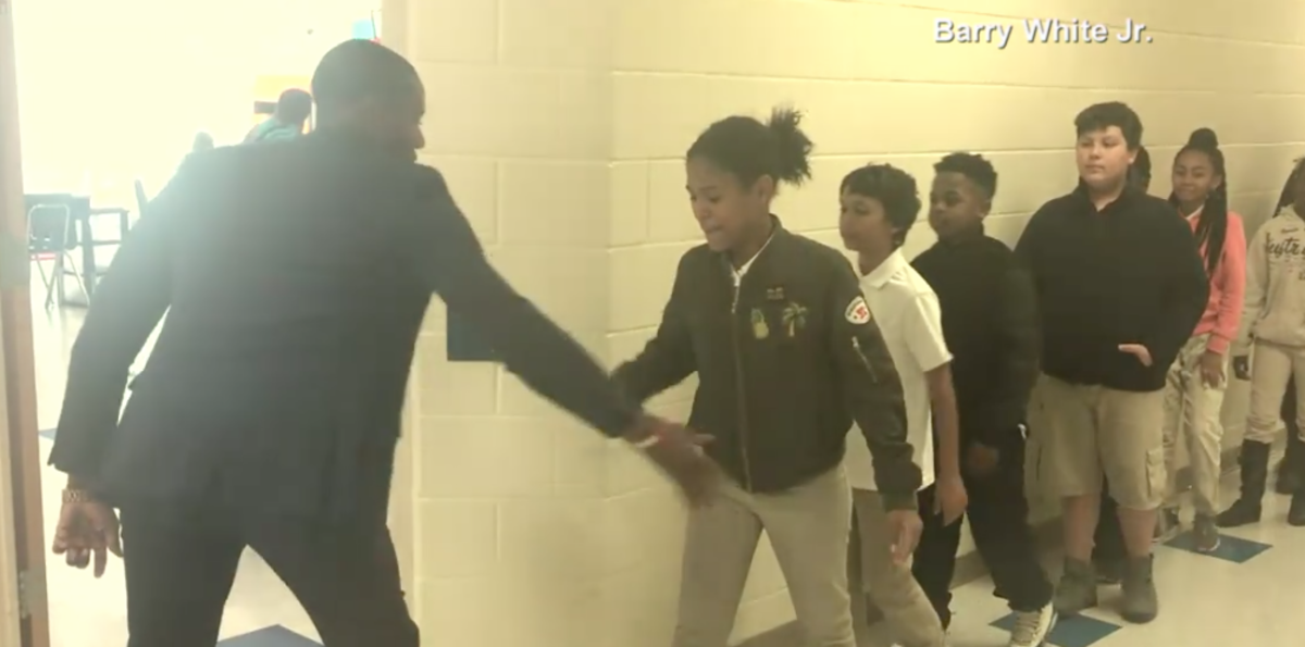 Elementary Teacher Barry White, Jr. Has Special Handshake For Students ...