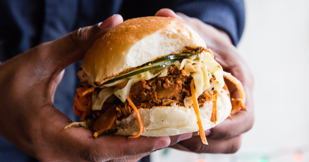 Best Cheap Eats NYC: $9 Pulled Jackfruit Sandwich at Toad Style Vegan ...