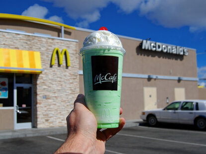 McDonalds Announces Chocolate Shamrock Shake Release Date - Thrillist