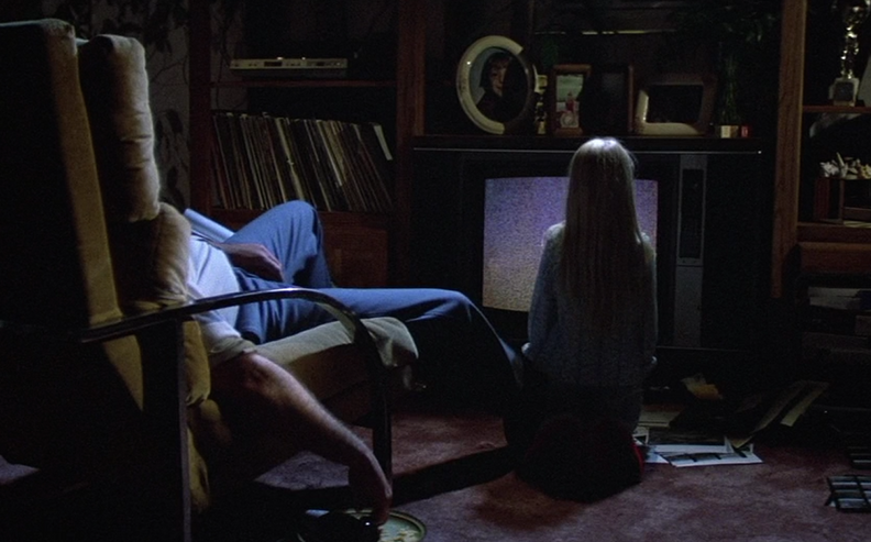 Best Suburbs Horror Movies & TV Shows: Santa Clarita Diet & More ...