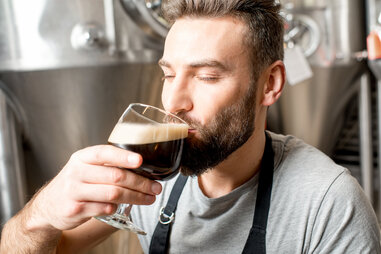 The Highest Paying Jobs in the Alcohol and Liquor Industry - Thrillist