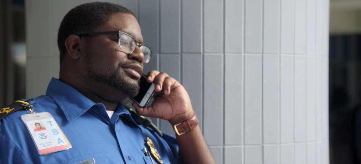 Get Out's Funny TSA Agent Is Lil Rel Howery: Watch His Comedy Now ...