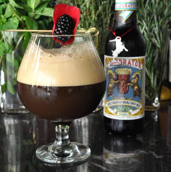 Lucky Campbell's Fall Bevvies @ Bailey's - Drink - Thrillist Dallas