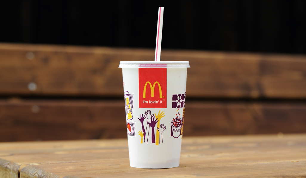 Why McDonald's is The Place Where Coke Tastes So Good - Thrillist