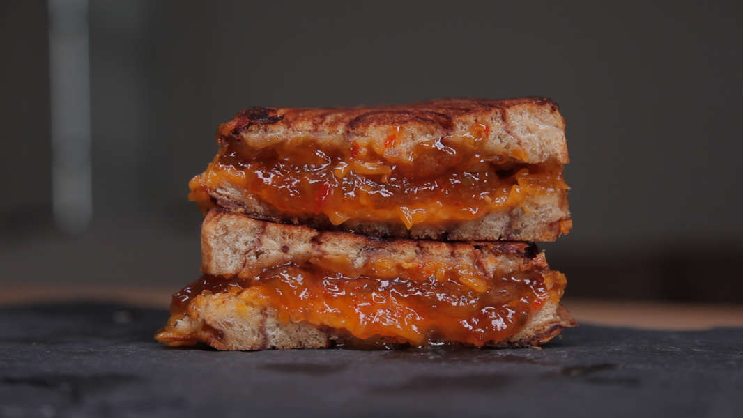 How to Make a Jalapeno Jelly Grilled Cheese Recipe - Thrillist