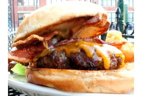 Cobra Lounge: A Chicago, IL Bar.