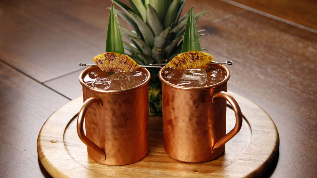 Here's How to Make a Pineapple Vodka Moscow Mule Recipe - Thrillist