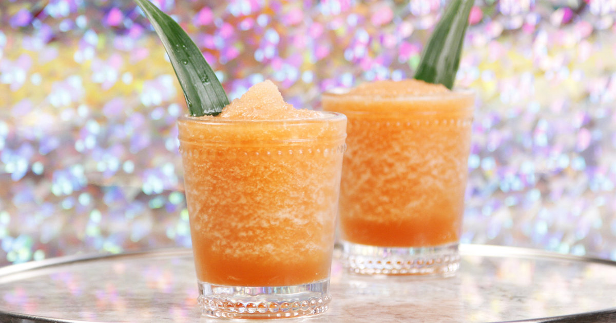 How to Make a Frozen Jungle Bird Cocktail Recipe - Thrillist