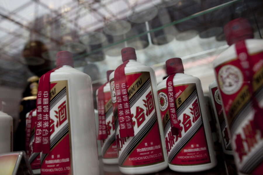 Baijiu Liquor 101: What to Know About the Chinese Liquor - Thrillist