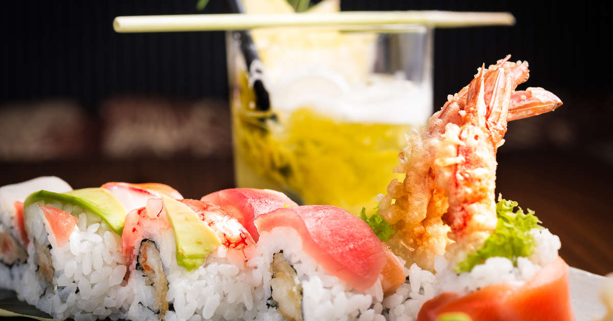 Sushi and Cocktails: How to Pair Cocktails With Sushi - Thrillist