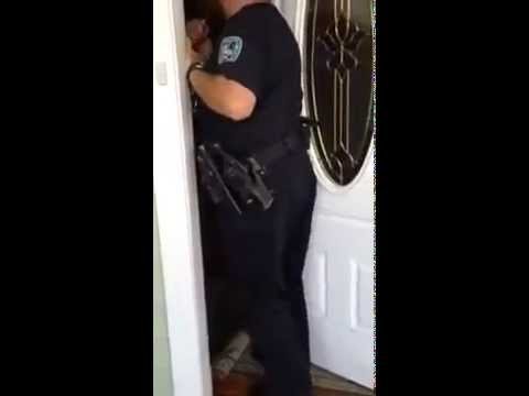 Police Officer Breaks Into Home Never Open Your Door for Cops - The Dodo