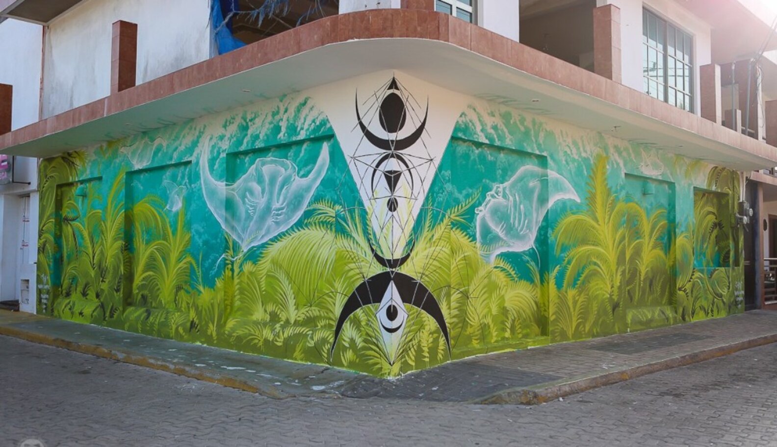 Street Artists Plaster Walls Of Mexican Island With Spectacular Murals ...