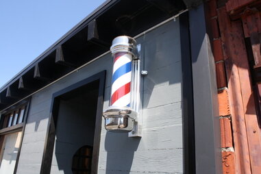 An old-school groomery opens in Oakland - Thrillist