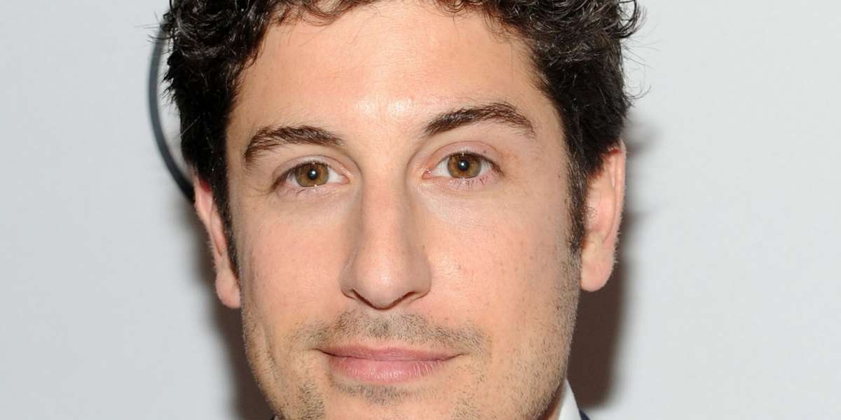 Jason Biggs’s Explains His “Love” For SeaWorld In The Worst Ad Ever ...