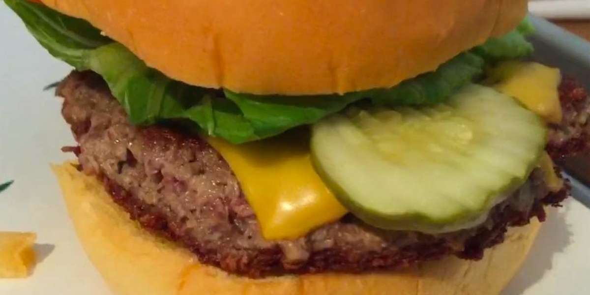 The 'Bleeding' Veggie Burger Is Delicious - The Dodo