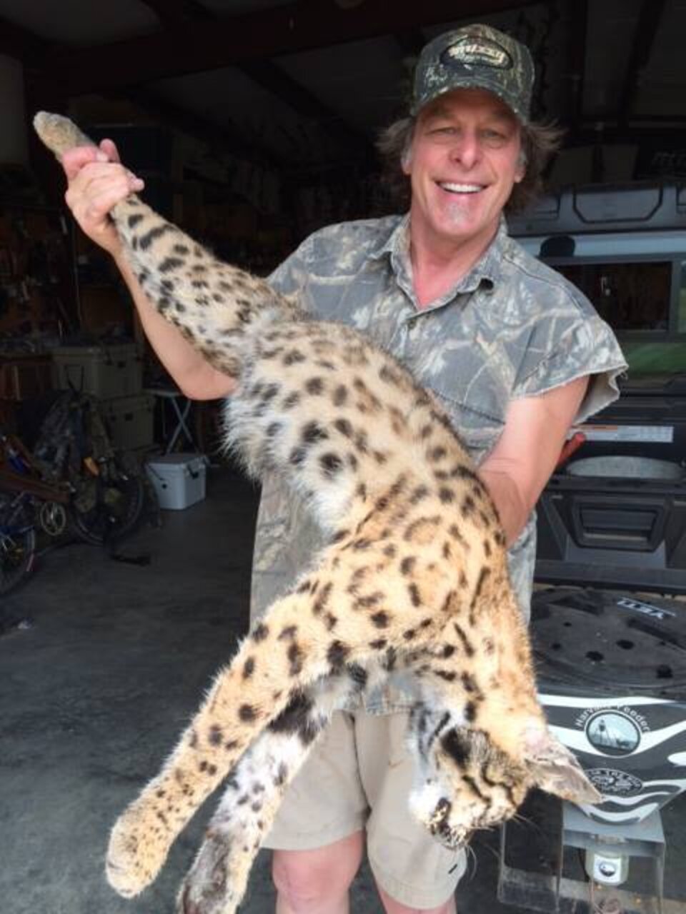 Two World Class Losers: Ted Nugent And Kid Rock - The Dodo