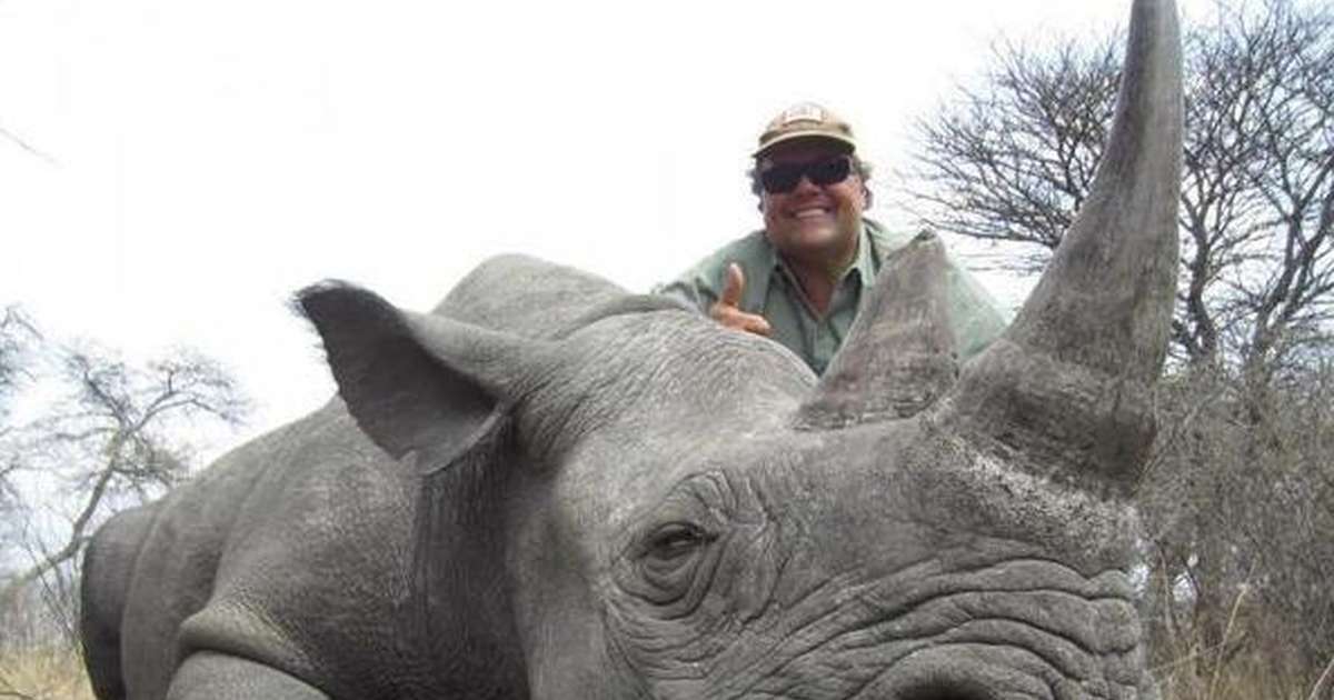 Jimmy John's Owner Exposed For Hunting Endangered Animals - The Dodo