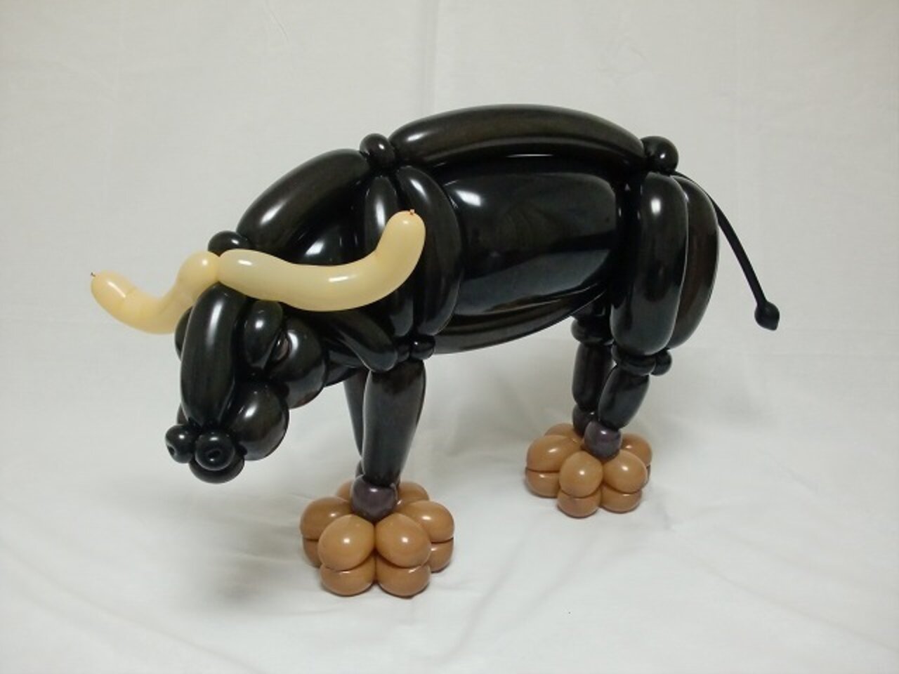 Balloon Animals Come To Life In The Most Unexpected Way - The Dodo