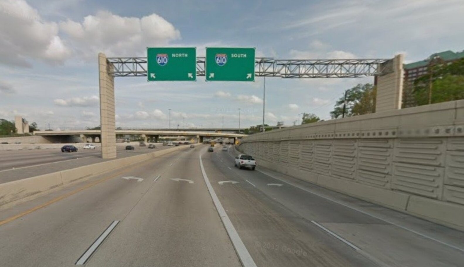 Kitten Stranded On Freeway Gets Rescued Thanks To Facebook Post - The Dodo