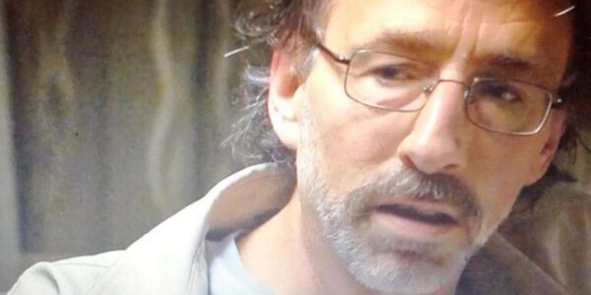 This guy in #blackfish looked just like the hand model from zoolander ...