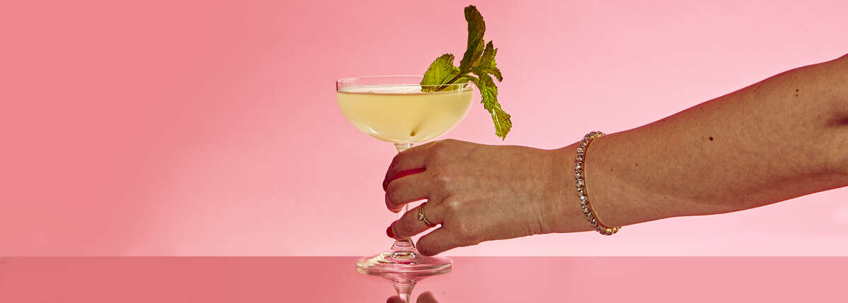 White Cosmo Recipe: How to Make a White Cosmopolitan - Thrillist