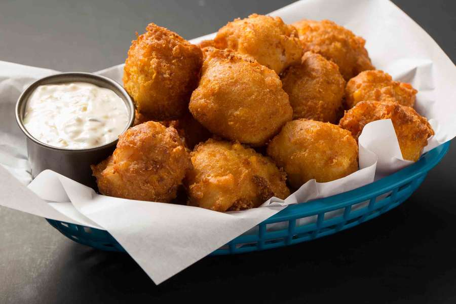How to Make Hushpuppies With Shrimp and Grits Recipe - Thrillist