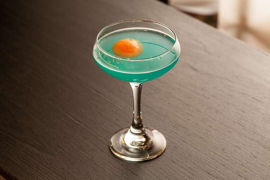Blue Alcoholic Drinks: 7 Blue Cocktails That Taste Amazing - Thrillist