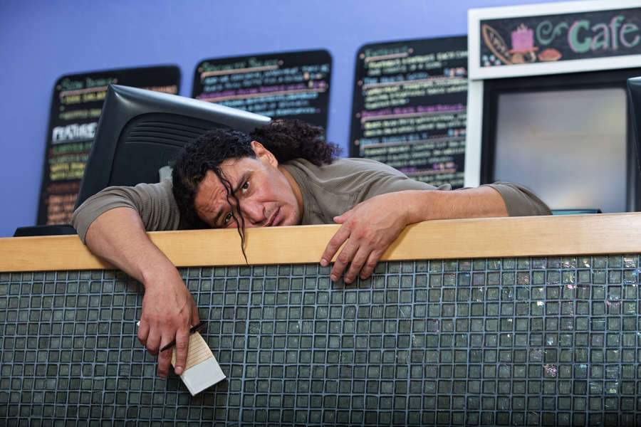 Bar Tabs 101: 10 Signs Your Bartender Wants You to Close Out - Thrillist