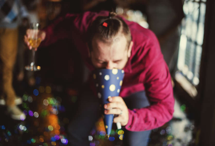 Party Foul List: 21 Party Fouls You Should Never Commit - Thrillist
