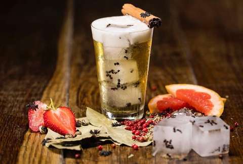 Bug Cocktails: Worm Cocktails and Ant Drinks For Brave Souls - Thrillist
