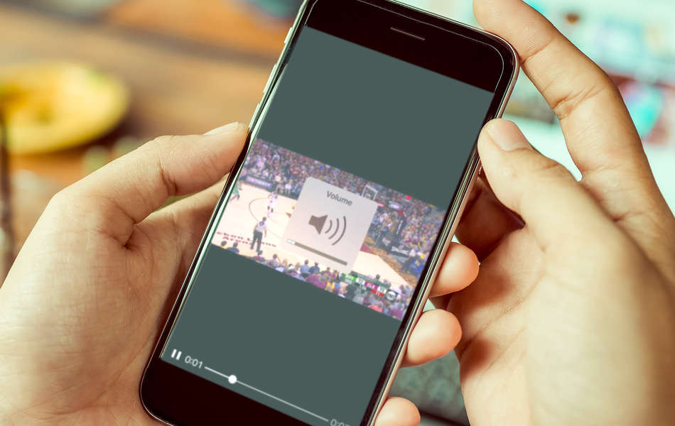 Apple's iOS 11 Update Finally Removes the iPhone's Annoying Volume Box ...