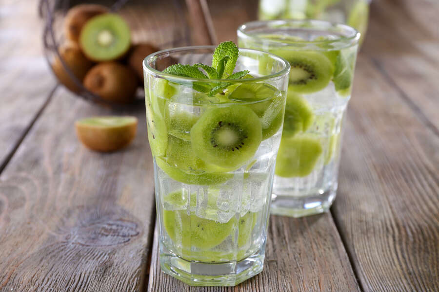 Homemade Bug Repellant Cocktail Recipe for Summer - Thrillist