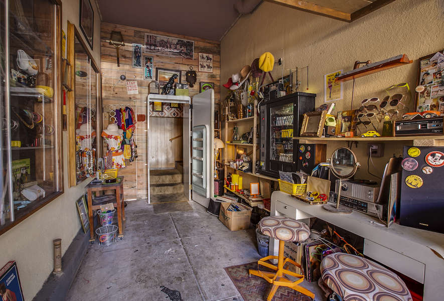 Crazy Bar Entrances: 8 of the Coolest Bar Entrances Ever - Thrillist